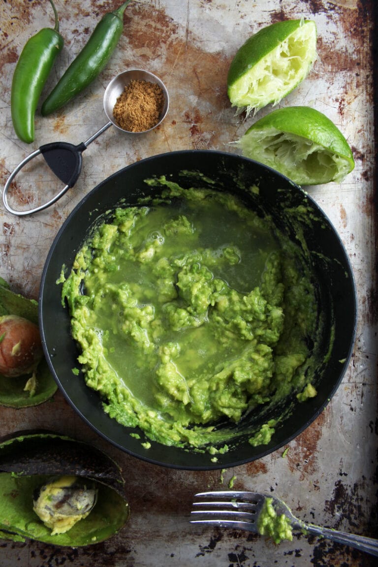 Healthy Guacamole in 5 Minutes